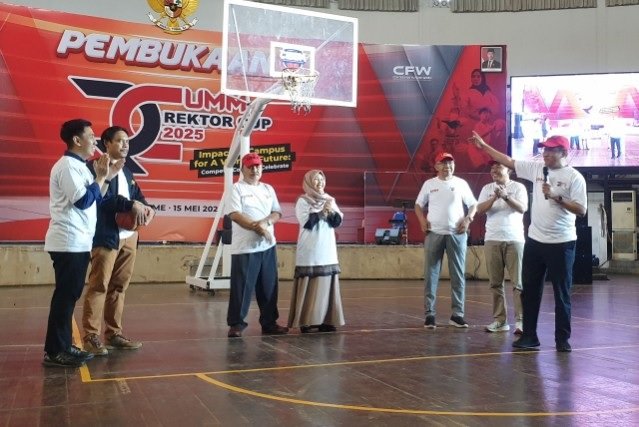 Lewat Rector Cup 2025, UMM Semarakkan Semangat Membangun Generasi ...