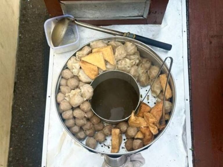 Menelusuri Jejak Sejarah Bakso Malang, Kuliner Legendaris yang Tak ...